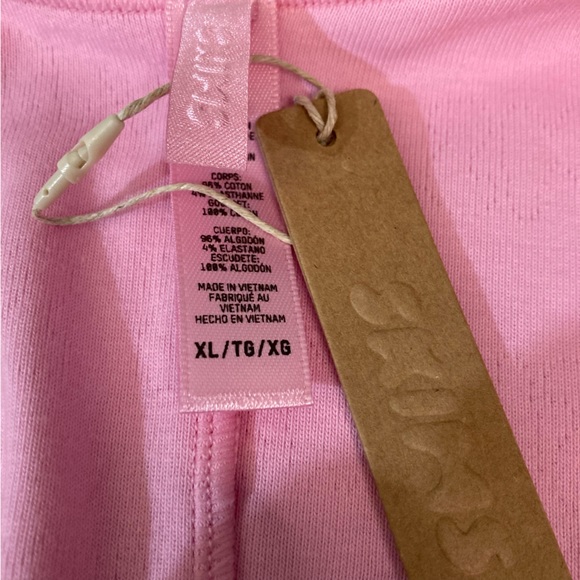 SKIMS | Pants & Jumpsuits | Skims Logo Pointelle Onesieromper Nwt Xl ...